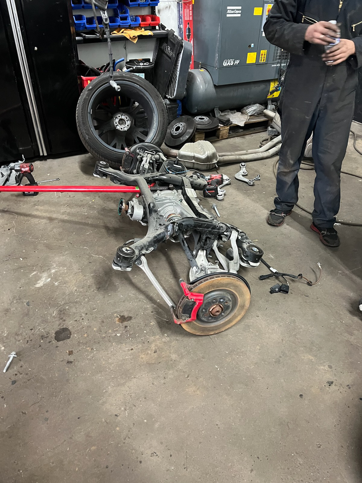 Ремонт — Audi Q8, 3 л, 2019 года | запчасти | DRIVE2