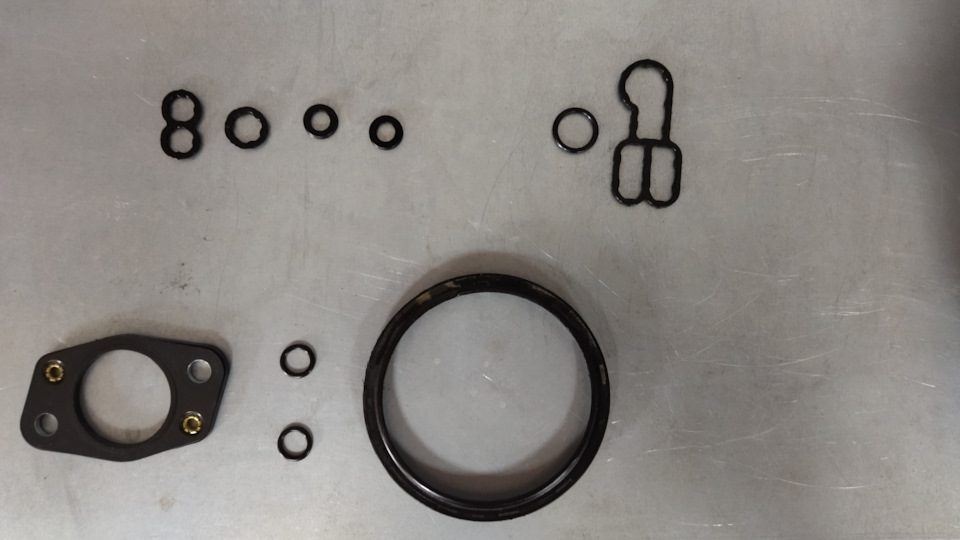 Замена уплотнений клапанных крышек LS460 — Lexus LS (USF40/41), 4,6 л ...