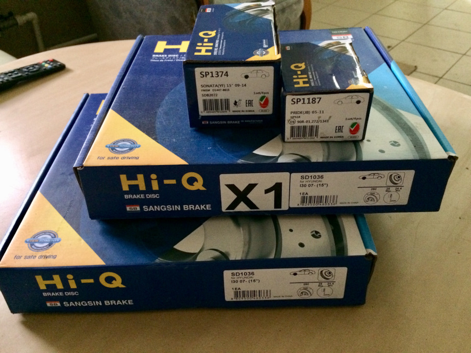 Замена Передних тормозных дисков. — Hyundai Sonata VI (YF), 2 л, 2011 ...
