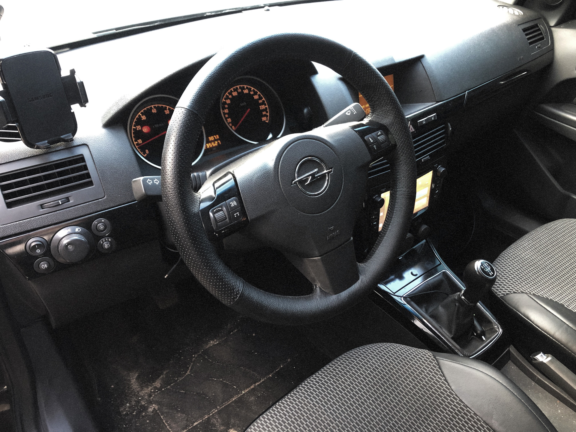 Кожаный руль — Opel Astra H, 1,6 л, 2007 года | стайлинг | DRIVE2