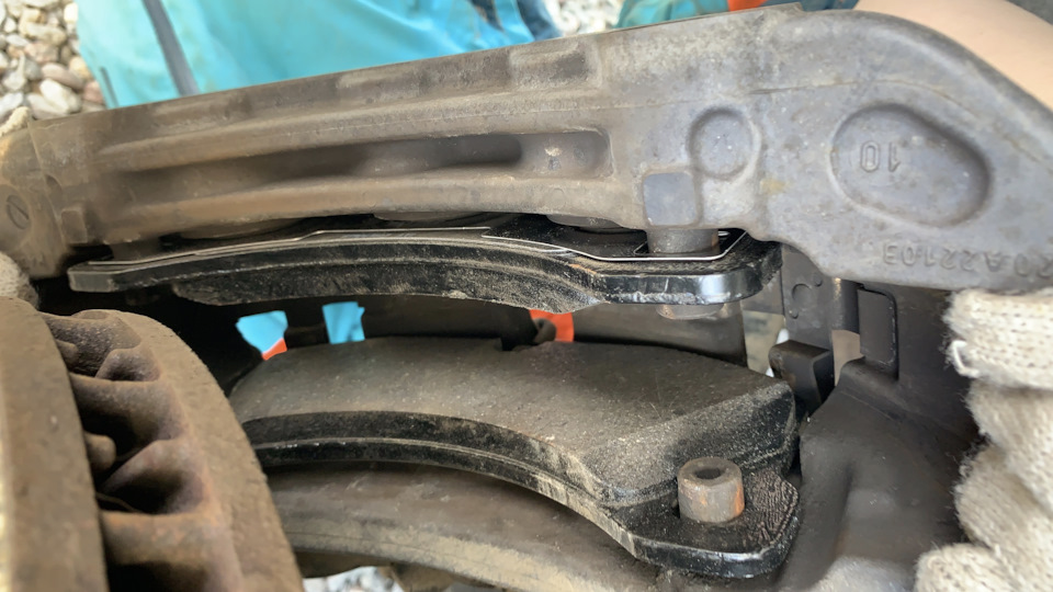 2468501 Комплект тормозных колодок. Передняя ось TEXTAR | Запчасти на ...