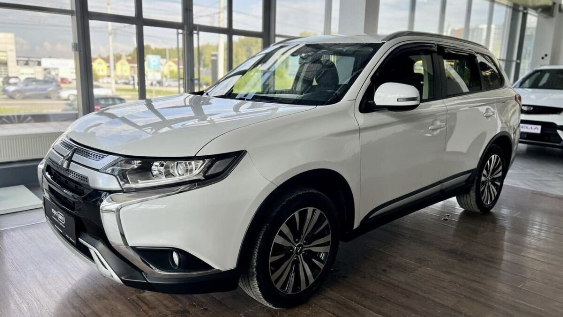 Mitsubishi Outlander (3G) 2.0 бензиновый 2019 | 2.0 4wd на DRIVE2
