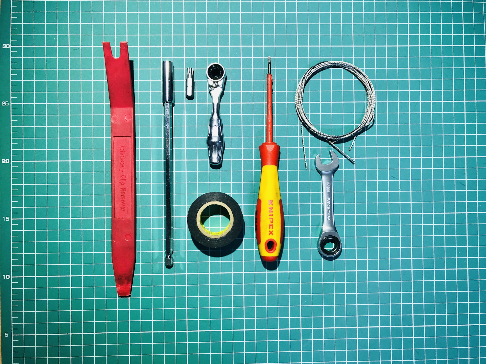 Механизм защиты кромок дверей — Skoda Kodiaq (1G), 2 л, 2019 года ...