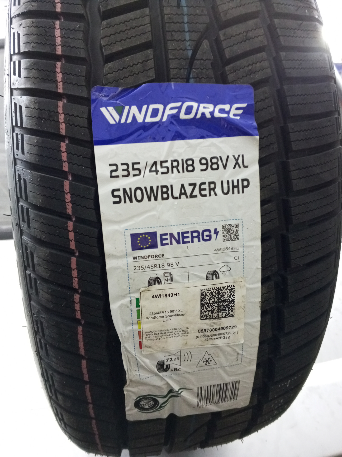 Покупка и переобувка резины. Windforce Snowblazer UHP 235\45\R18 — Ford ...
