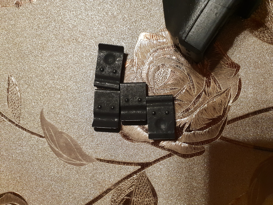 3B0819145 Зажим VAG | Запчасти на DRIVE2