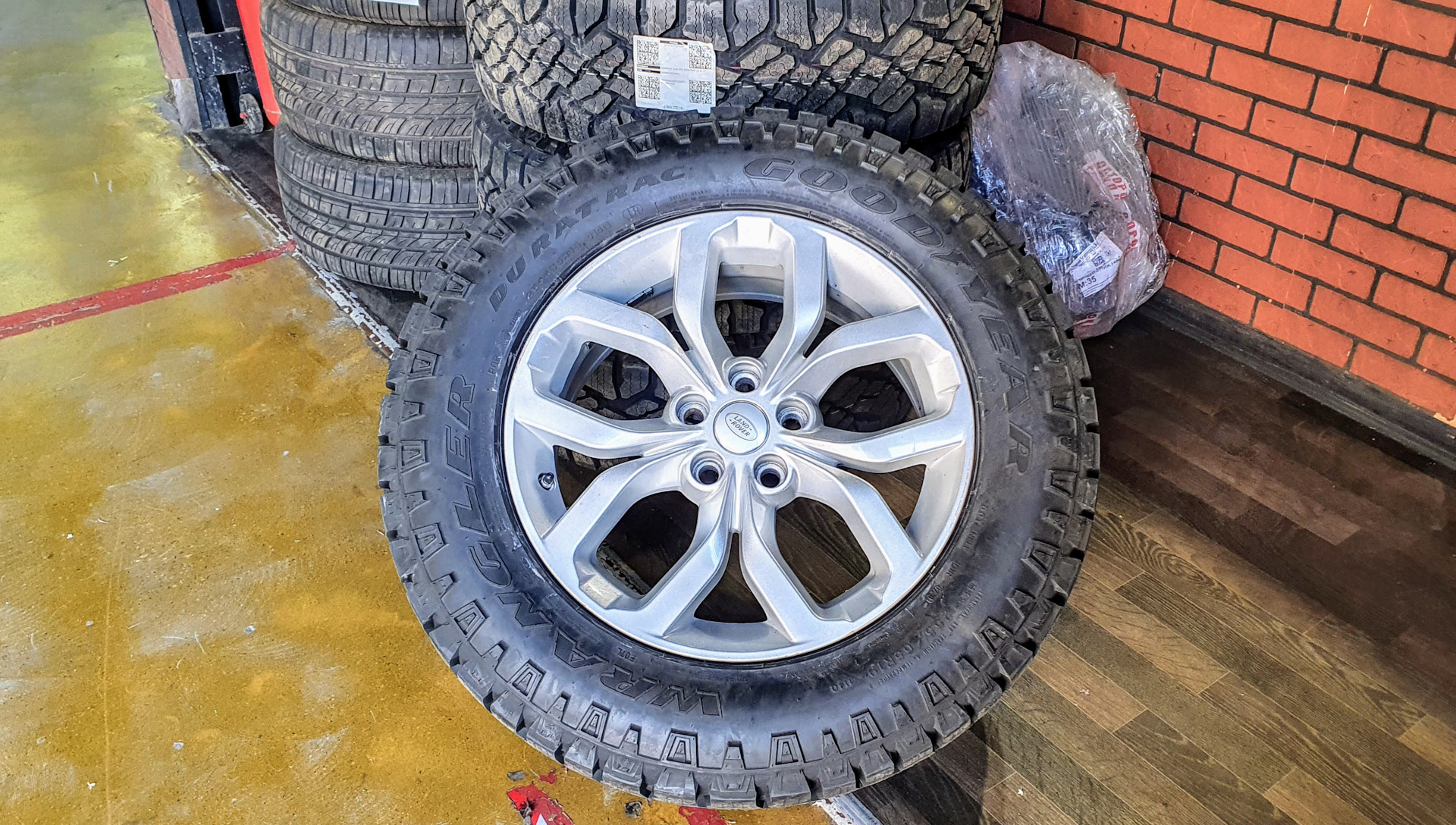 Колеса для легкого бездорожья для Дискавери 5 — Land Rover Discovery V ...
