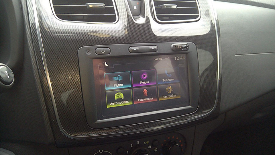 Обнова (Media Nav Evolution) — Renault Logan (2G), 1,5 л, 2018 года | автозвук | DRIVE2