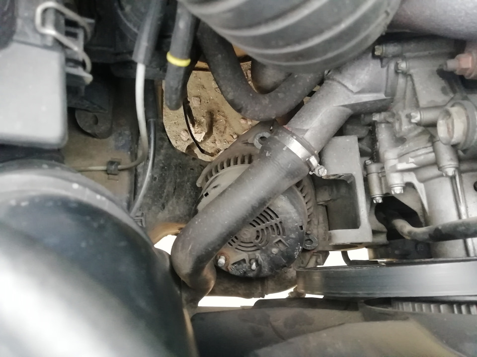 Замена обгонной муфты генератора — Mercedes-Benz E-class (W210), 3 л ...