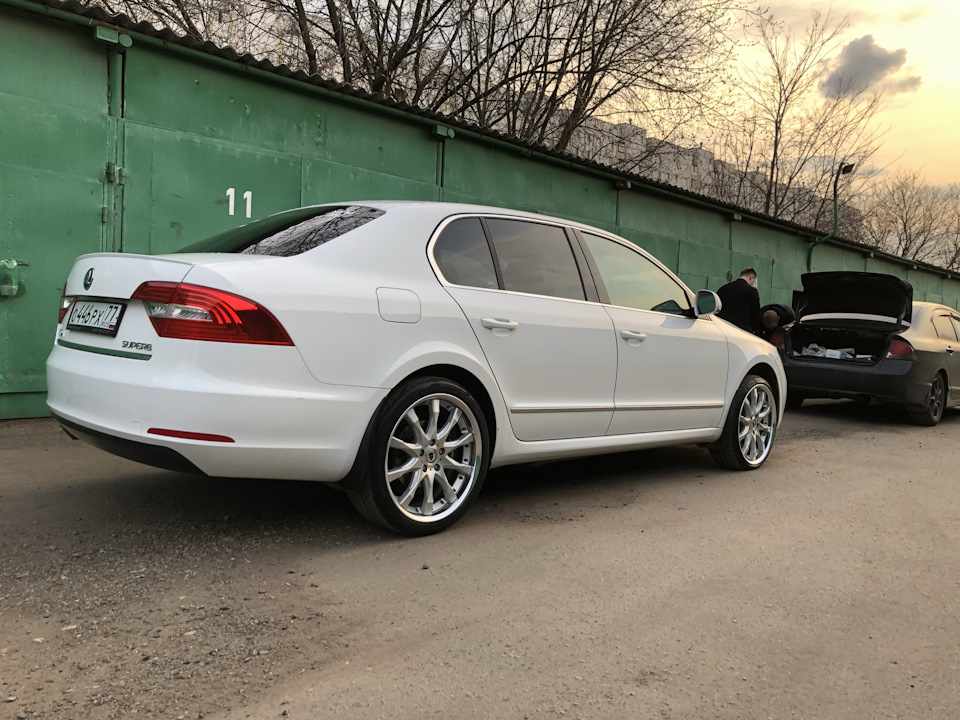 Диски R19 — Skoda Superb Mk2, 1,8 л, 2013 года | колёсные диски | DRIVE2