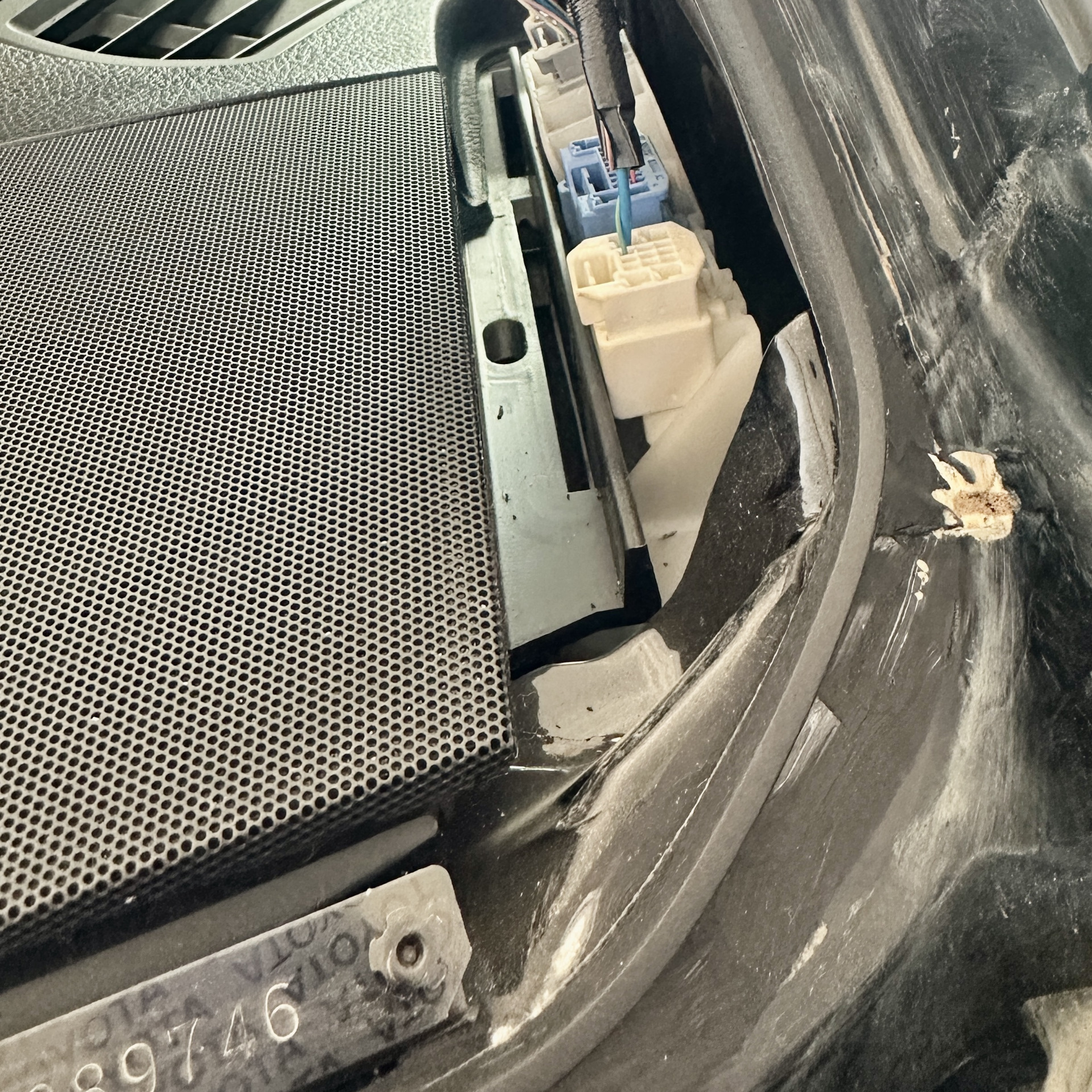 Замена лобового стекла — Lexus LX (URJ200/URJ201), 5,7 л, 2012 года ...