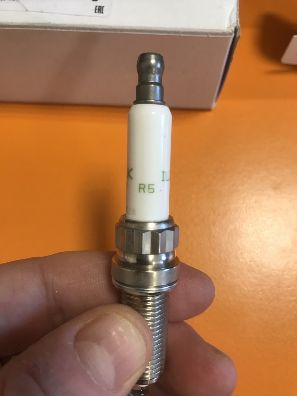 Свечи PSA 5960L5 — BMW 1 series (F20), 1,6 л, 2013 года | плановое ТО ...