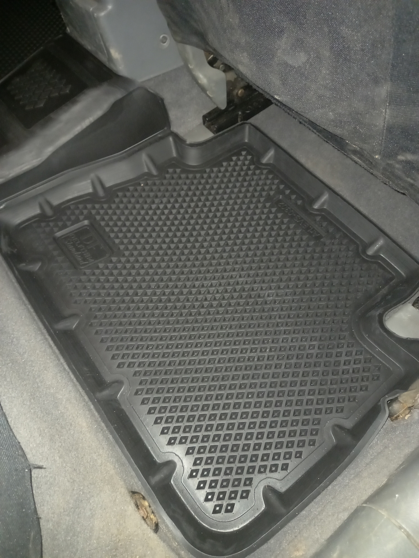Регистратор с радар-детектором, домкрат и ковры — Chevrolet Lacetti SW ...