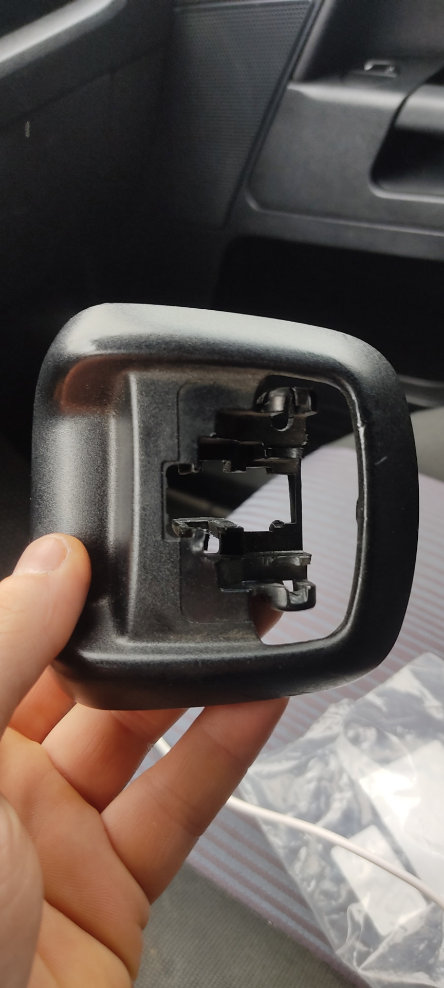 Кирдык ручке складывания пассажирского сидения. — Ford Fusion, 1,4 л ...