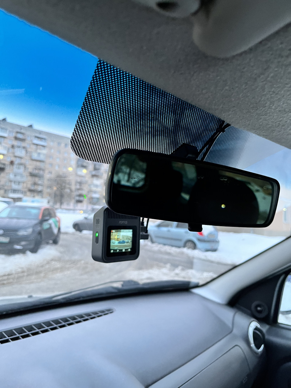 Новый регистратор, подключение, шторка в багажник, форсунки омывателя ...