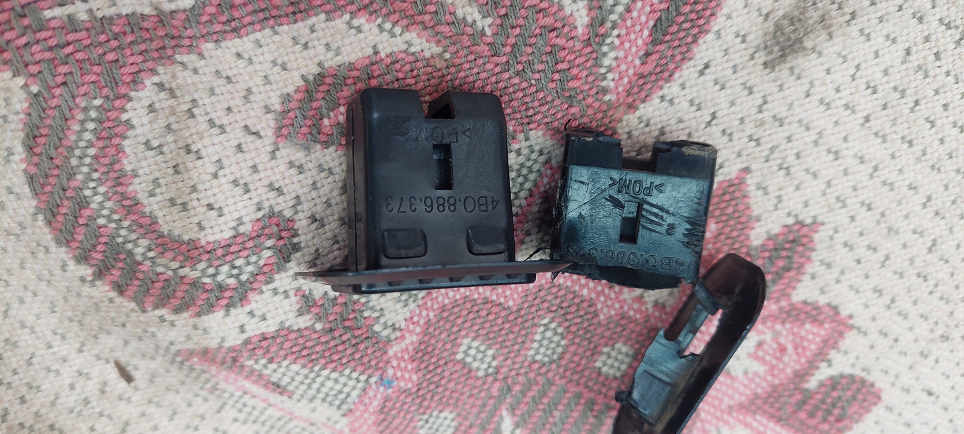 Замена шлангов тормозных задних и ступиц — Audi A4 Avant (B6), 1,9 л ...