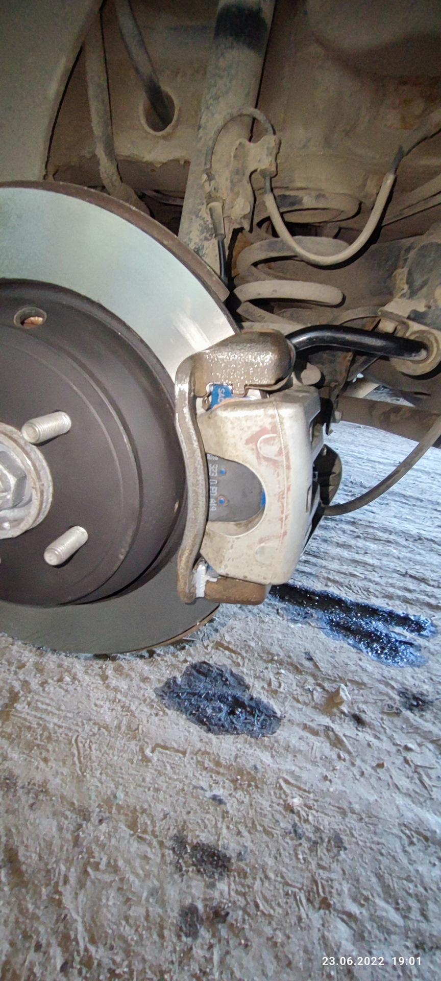 Замена задних тормозных дисков Hyundai Genesis своими руками — Hyundai ...