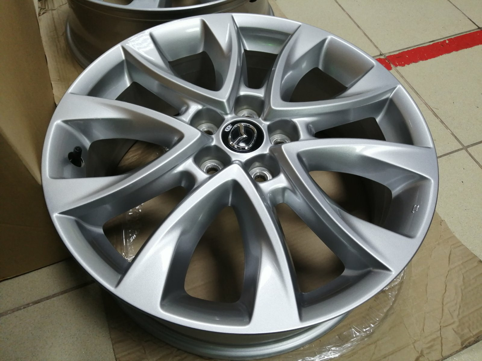 Покупка дисков R19 и покупка и примерка накидок с обогревом. — KIA ...