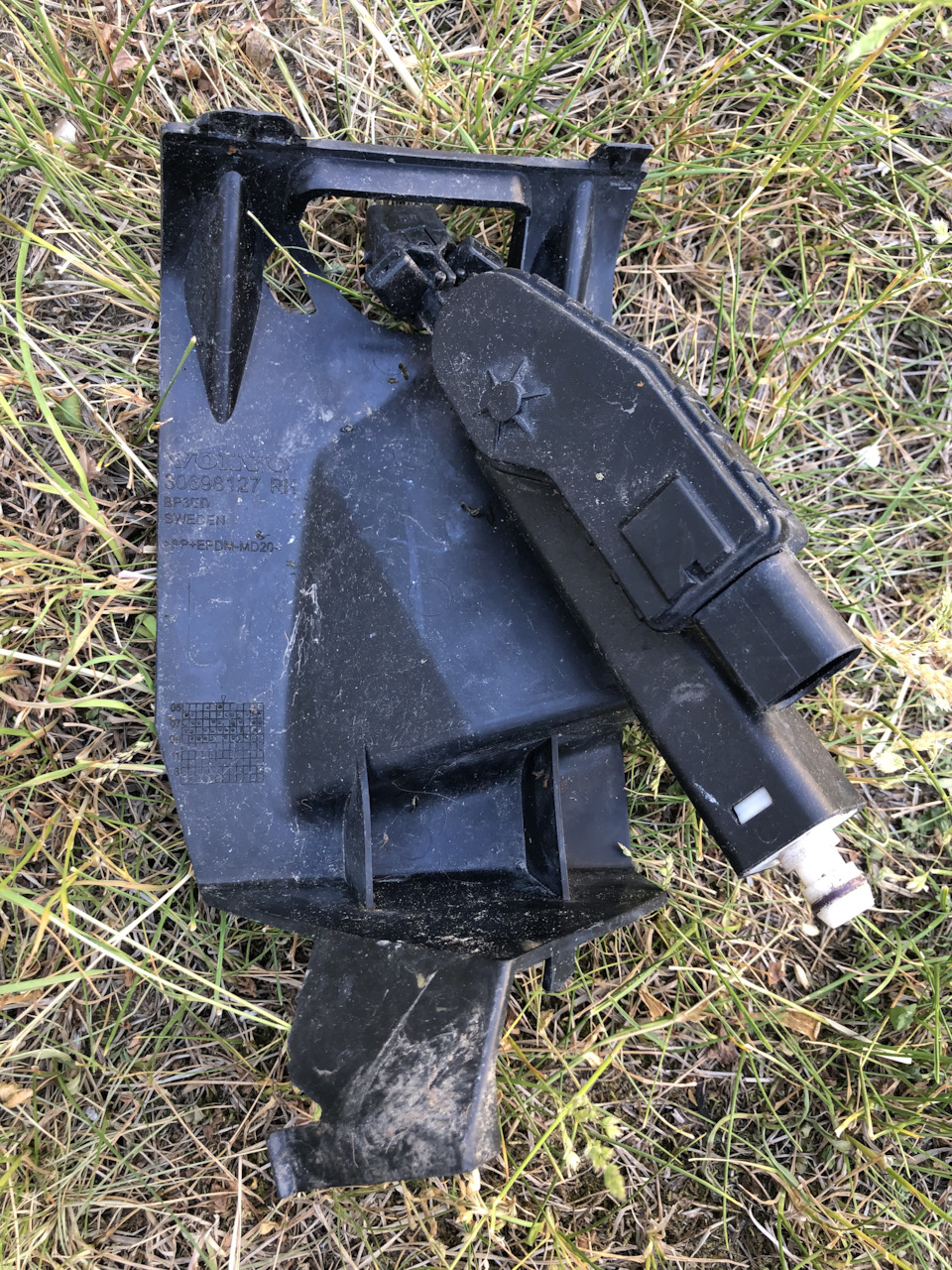 30655066 Форсунка стеклоомывателя Volvo | Запчасти на DRIVE2