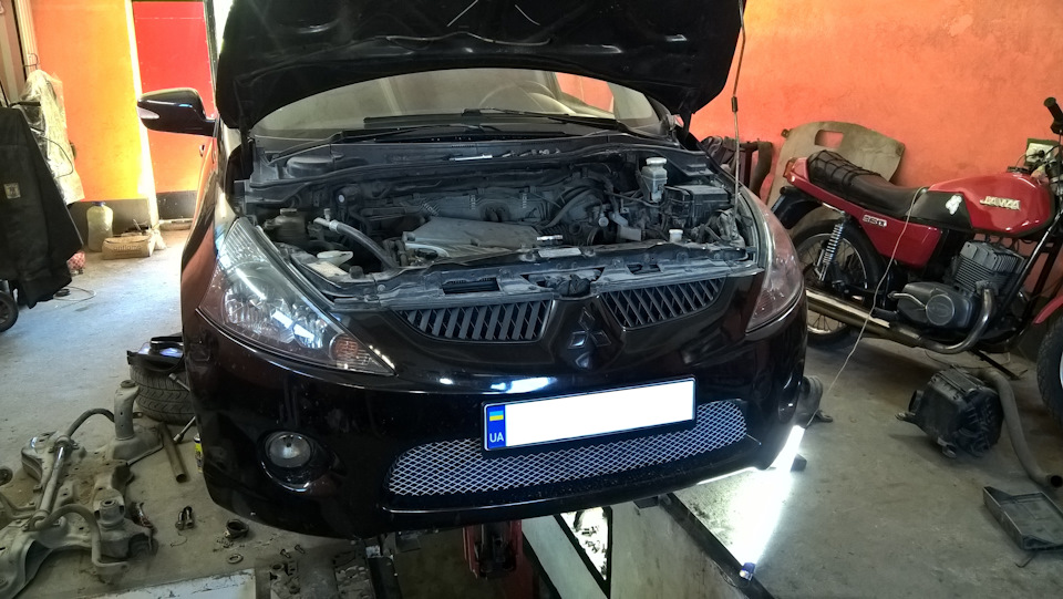 Замена вилки сцепления, ходовая, ТО — Mitsubishi Grandis, 2,4 л, 2006 ...