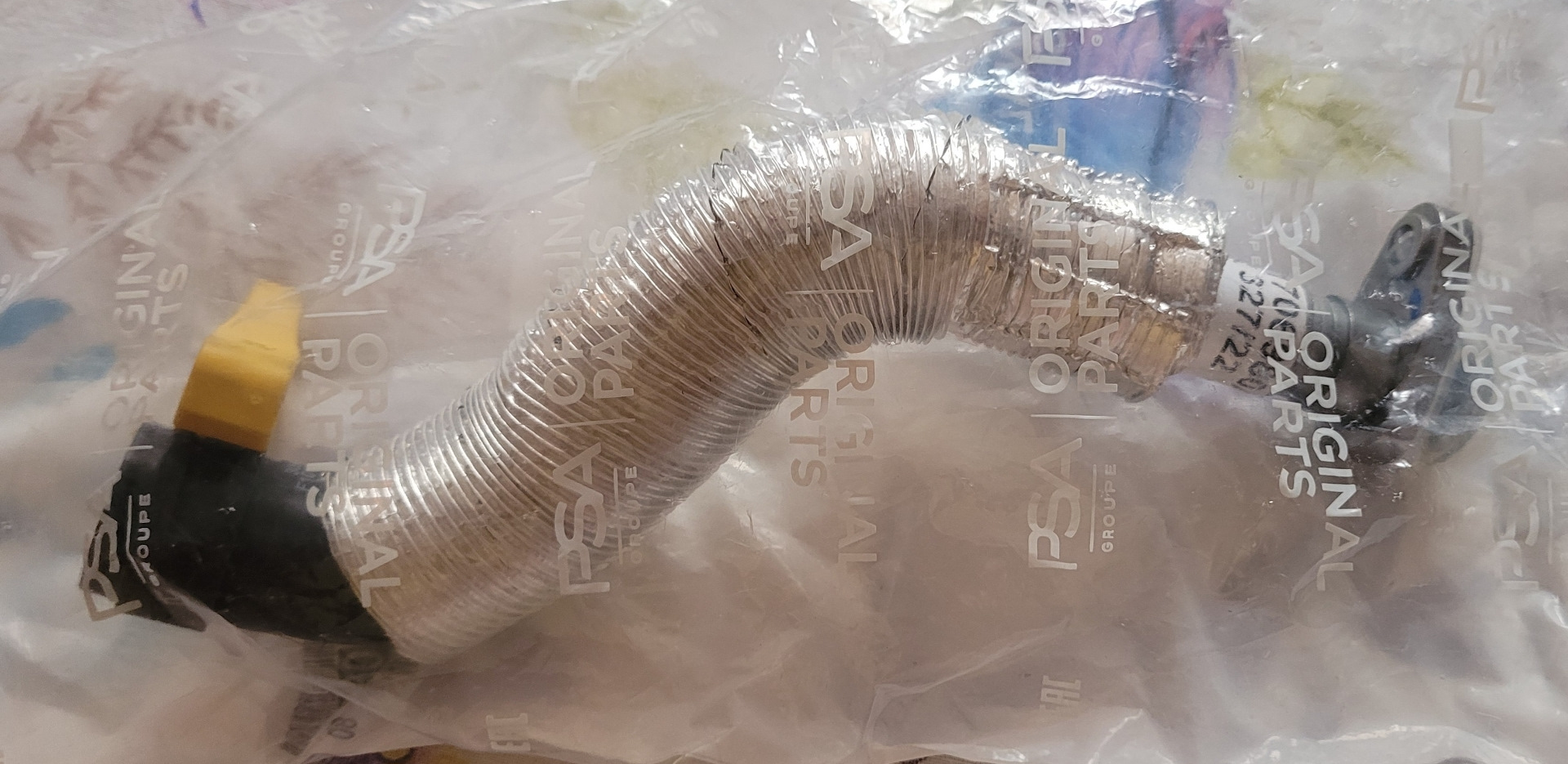 Замена трубки возврата масла из турбины — Citroen C4 L, 1,6 л, 2014 ...