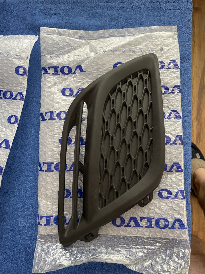 31290432 НАКЛАДКА ЛЕВАЯ/COVER, L.H. Volvo | Запчасти на DRIVE2