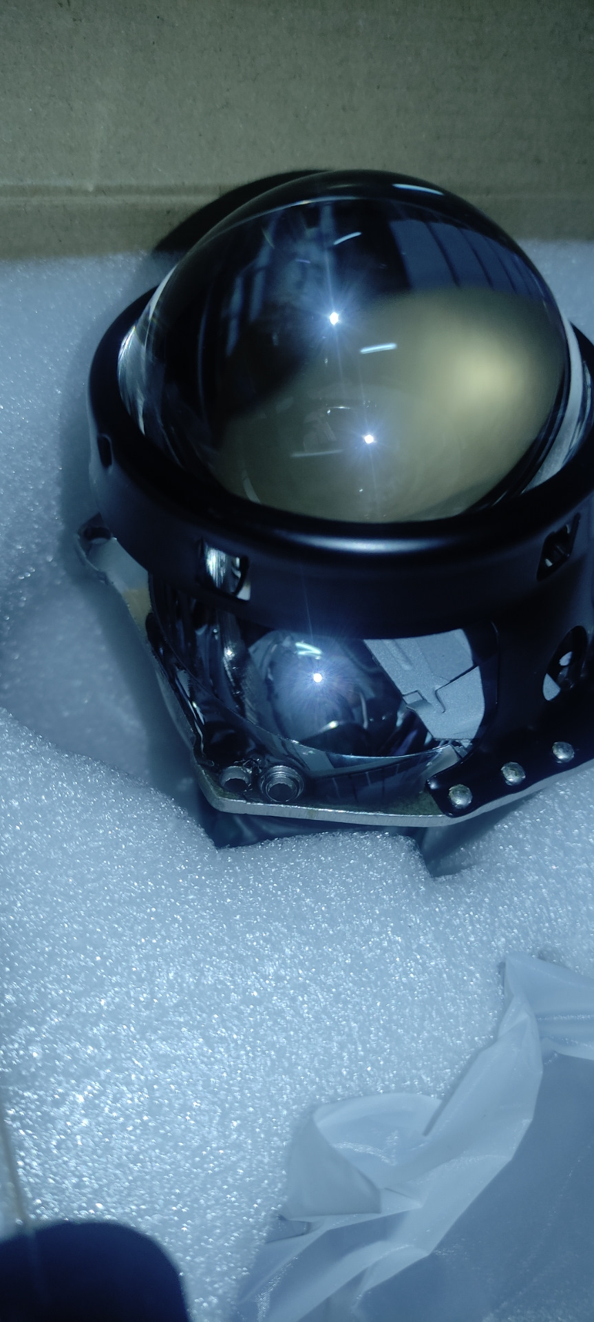 Ждут своей установки (линзы hella 3r) — Audi A6 (C6), 2,4 л, 2005 года | тюнинг | DRIVE2