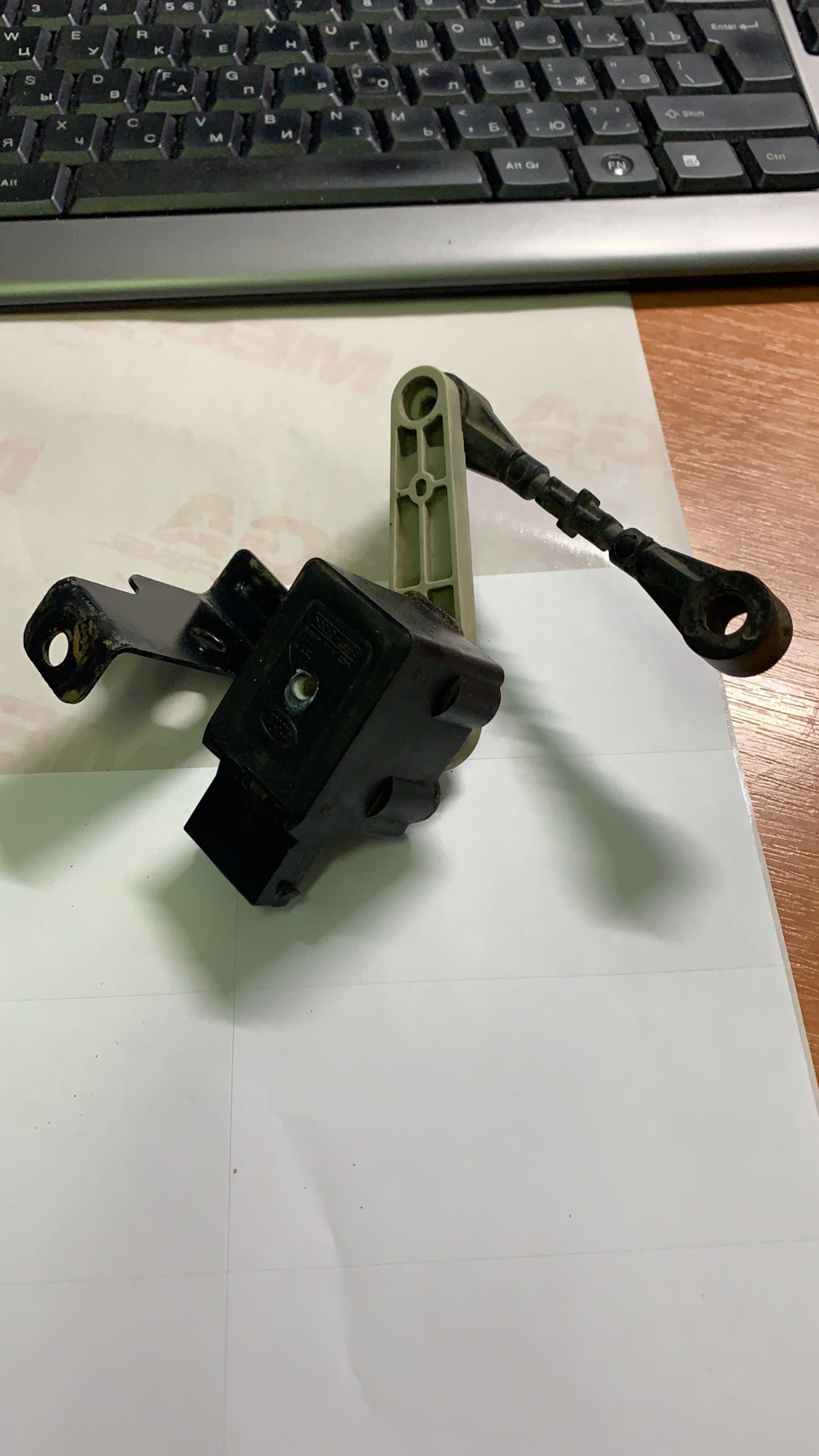 #37 датчик высоты кузова передний- проводка сгнила — Land Rover ...