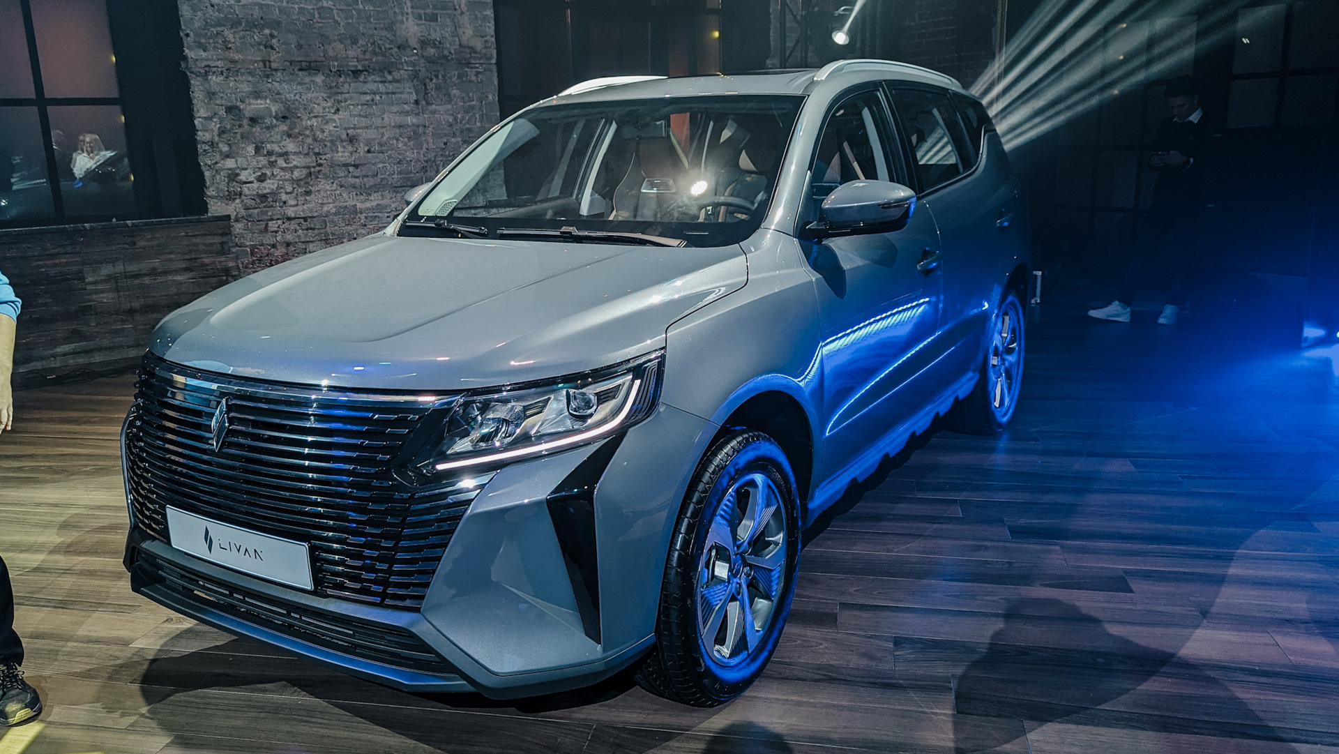 Дебют новых моделей бренда Livan в России и первые впечатления от ...