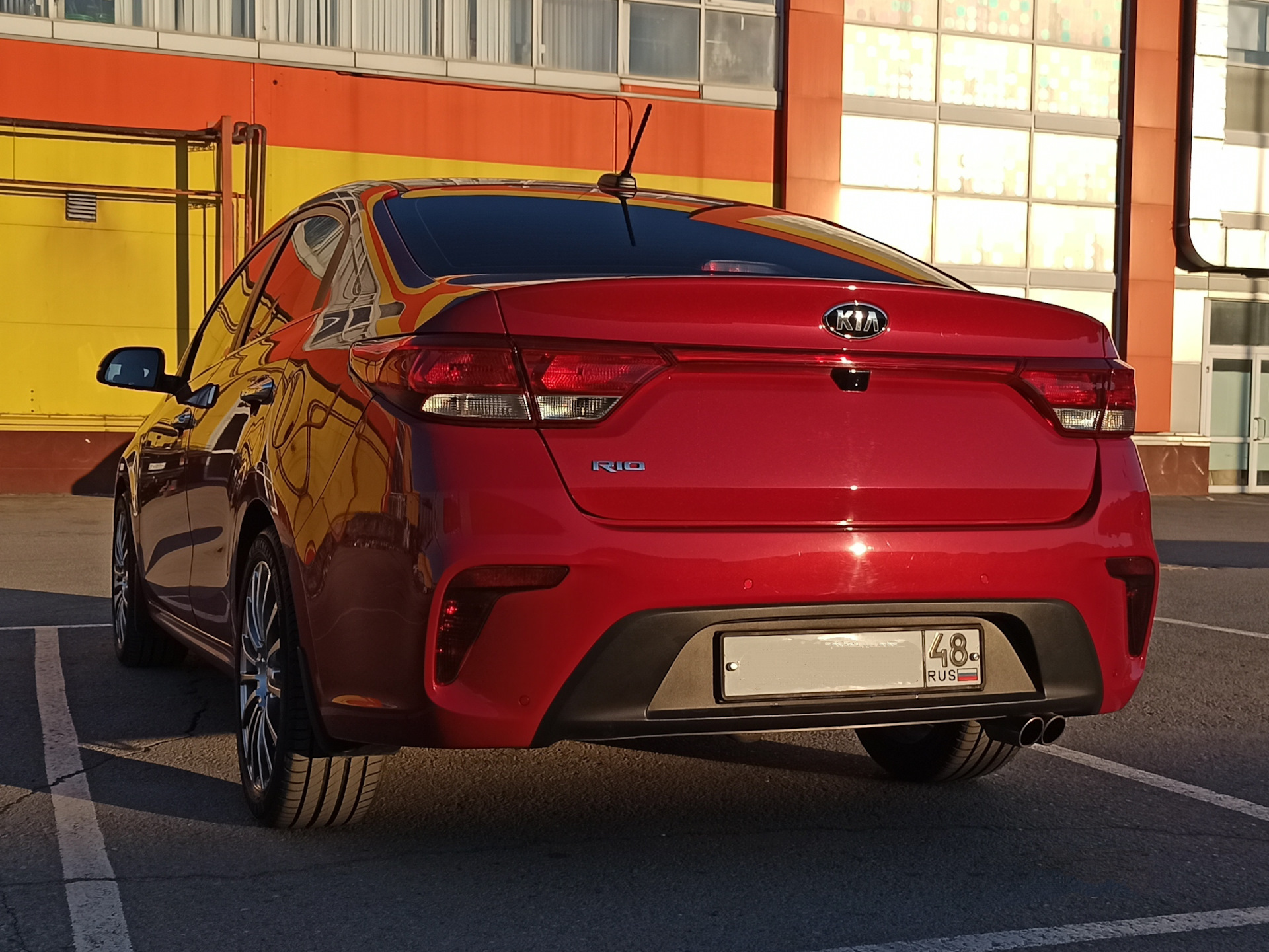 Экономичный KIA Rio на семнадцатидюймовых колесах💿 — KIA Rio (4G), 1,6 л, 2017 года ...