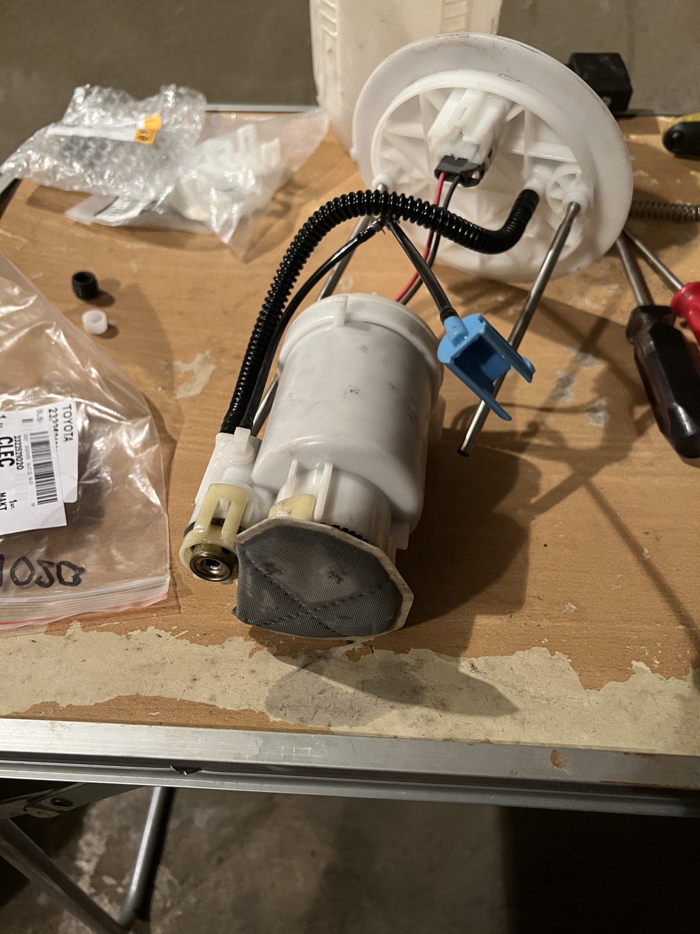 ТО топливной системы, часть 1. Замена топливного фильтра — Lexus RX (3G ...