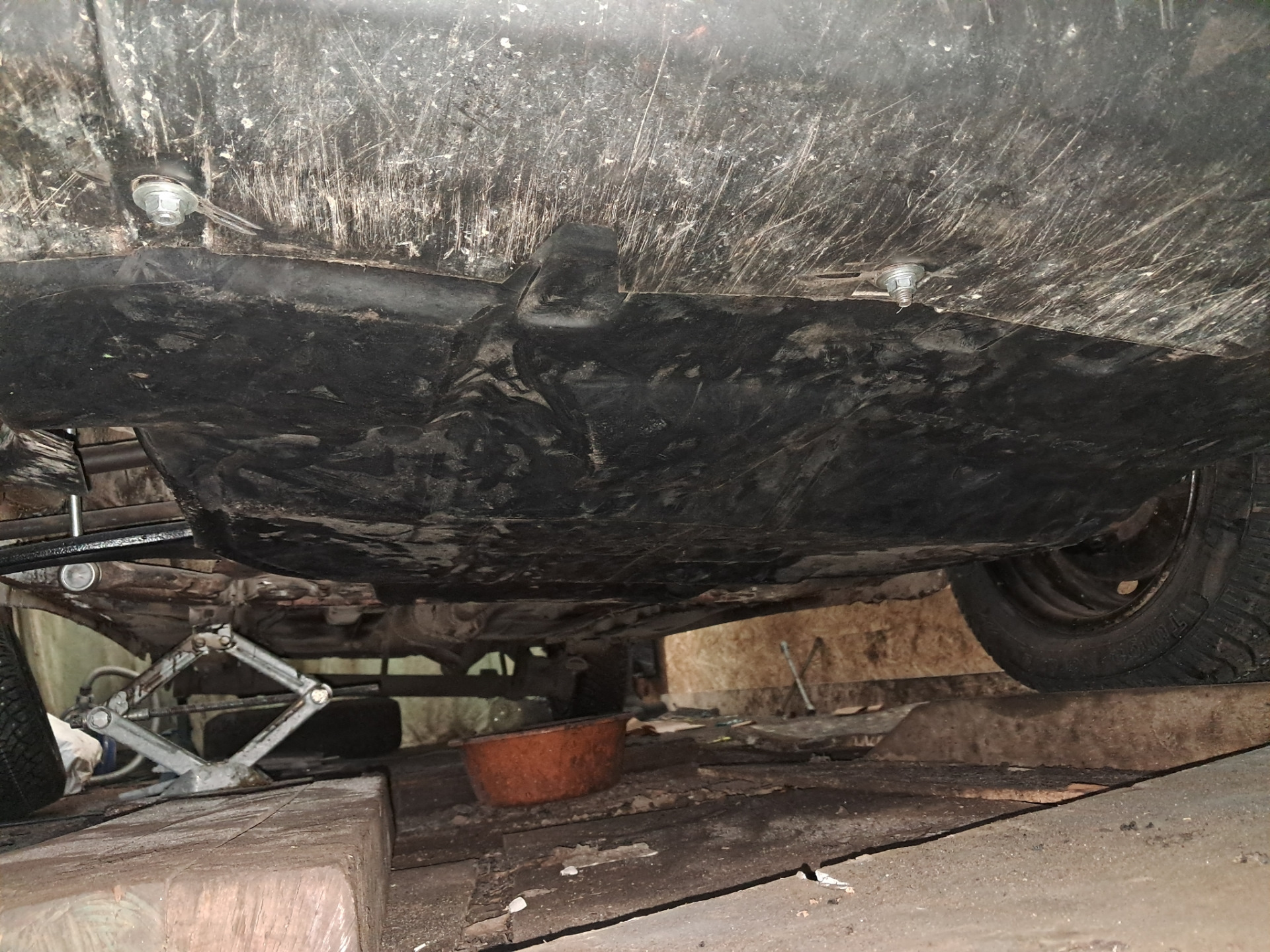 Защита/пыльник берлинго 1 1.6 — Citroen Berlingo (1G), 1,6 л, 2010 года ...