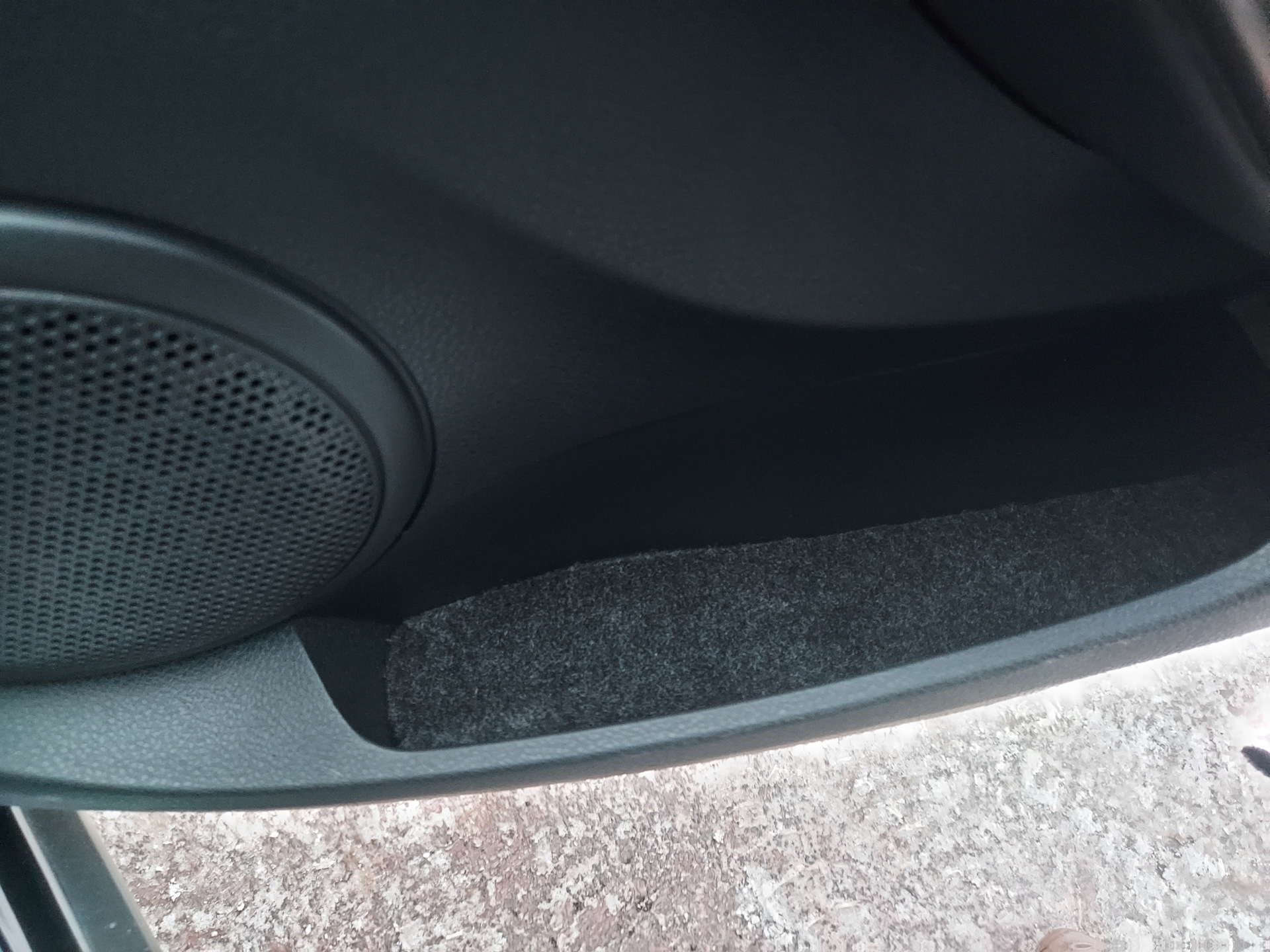 Карпет в Перчаточный ящики — Renault Sandero 2G, 1,6 л., 2019 года ...