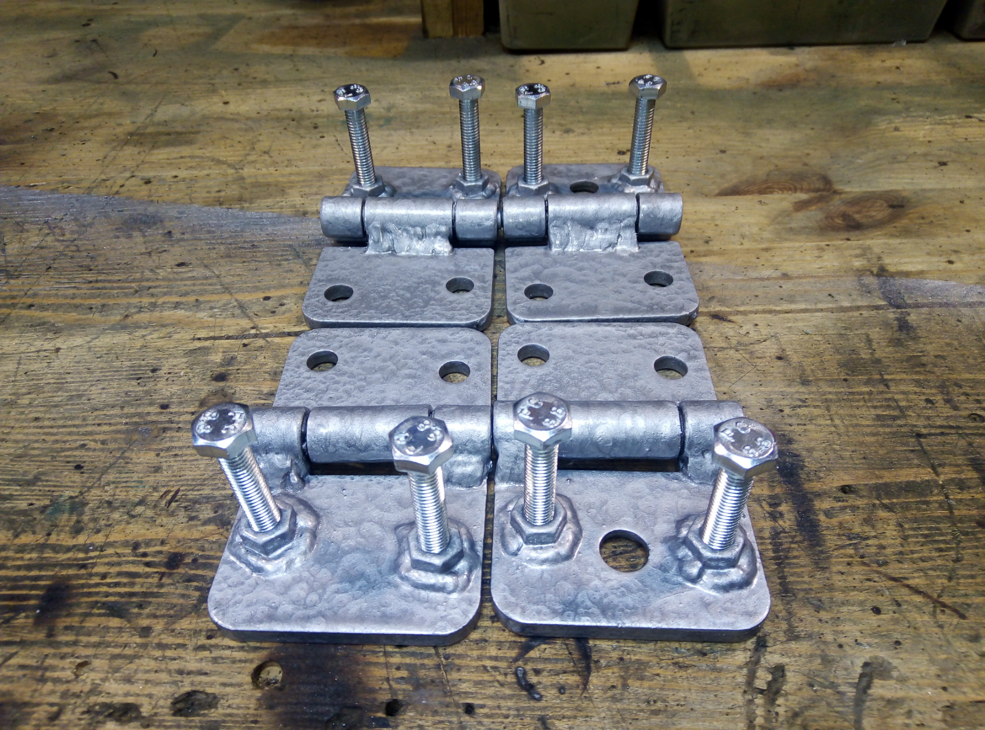 Стальные петли доработаны и установлены. — ГАЗ Соболь 4х4, 2,8 л, 2011 ...