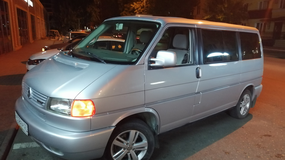 Volkswagen Multivan (T4) 2.8 бензиновый 2002 | 2.8 VR6 204 л.с на DRIVE2