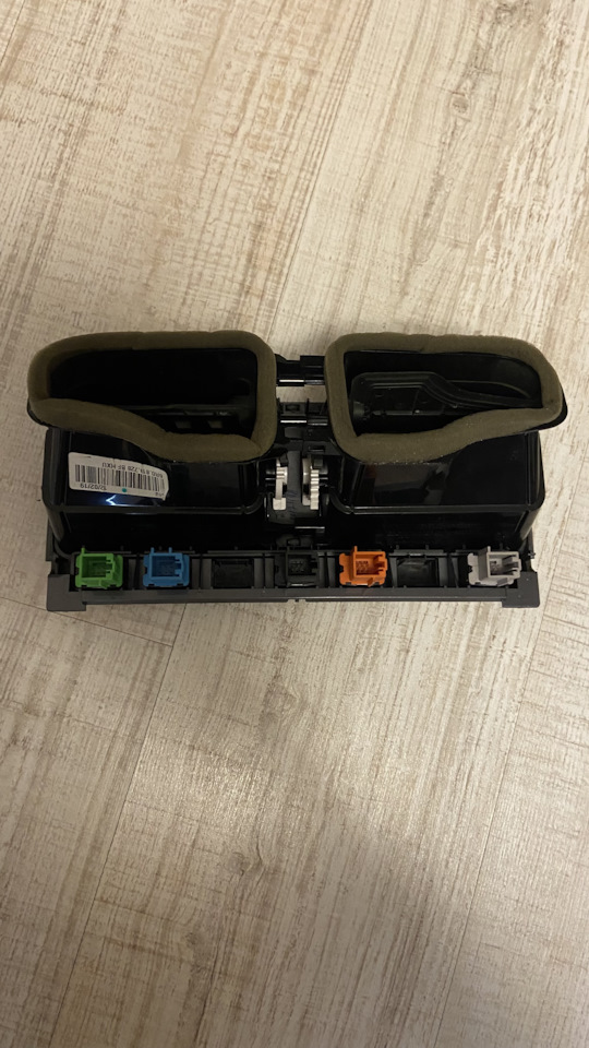 Центральный дефлектор в сборе на Volkswagen Polo Sedan, Volkswagen Polo ...