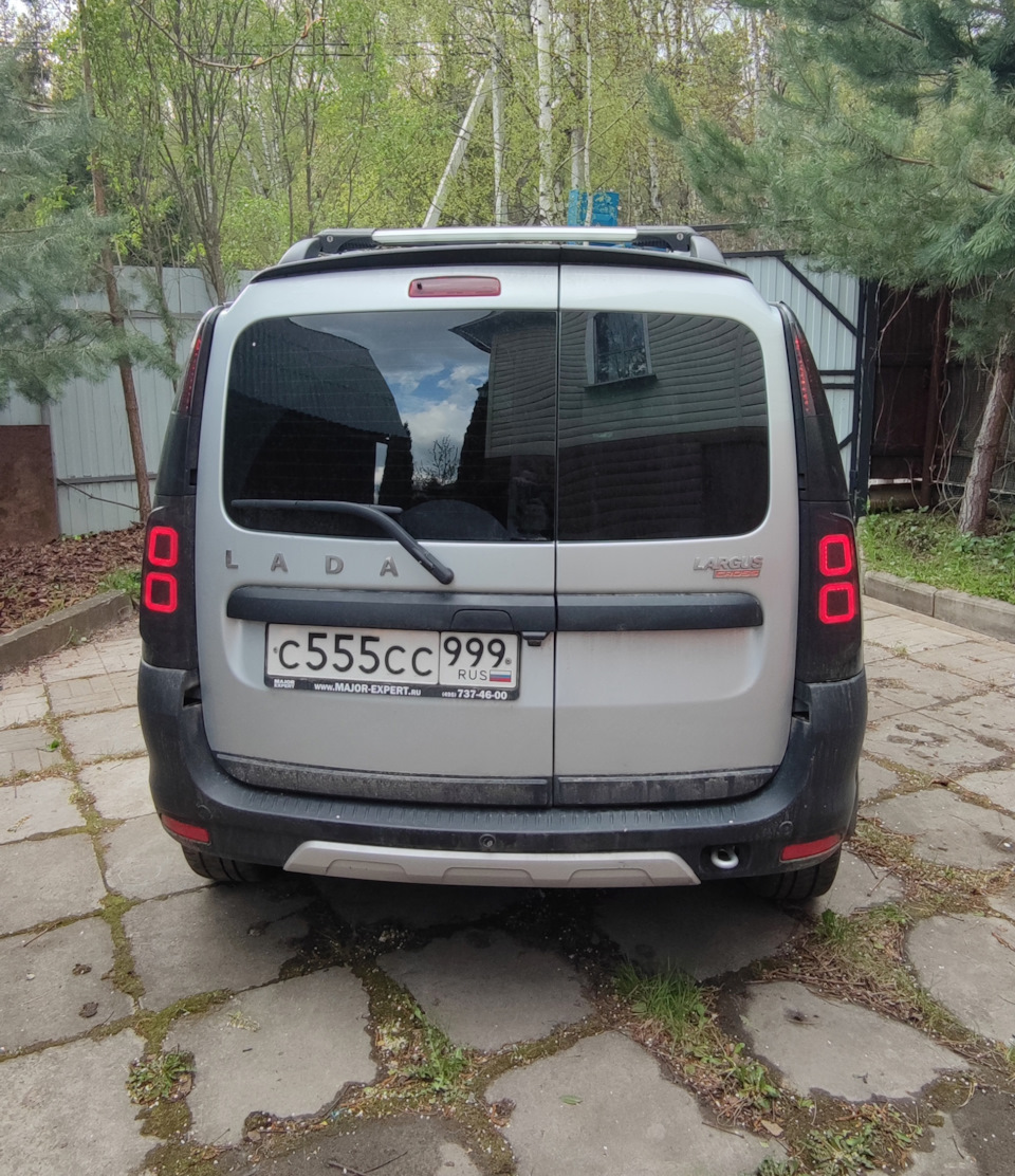 Ремонт задних габаритных огней — Lada Largus Cross, 1,6 л, 2021 года ...