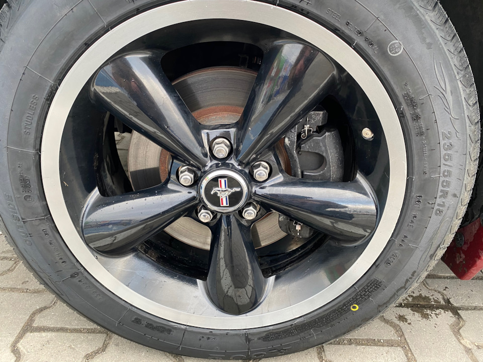 Опыт езды на китайской липучке APLUS A502 — Ford Mustang (5G), 4,6 л ...