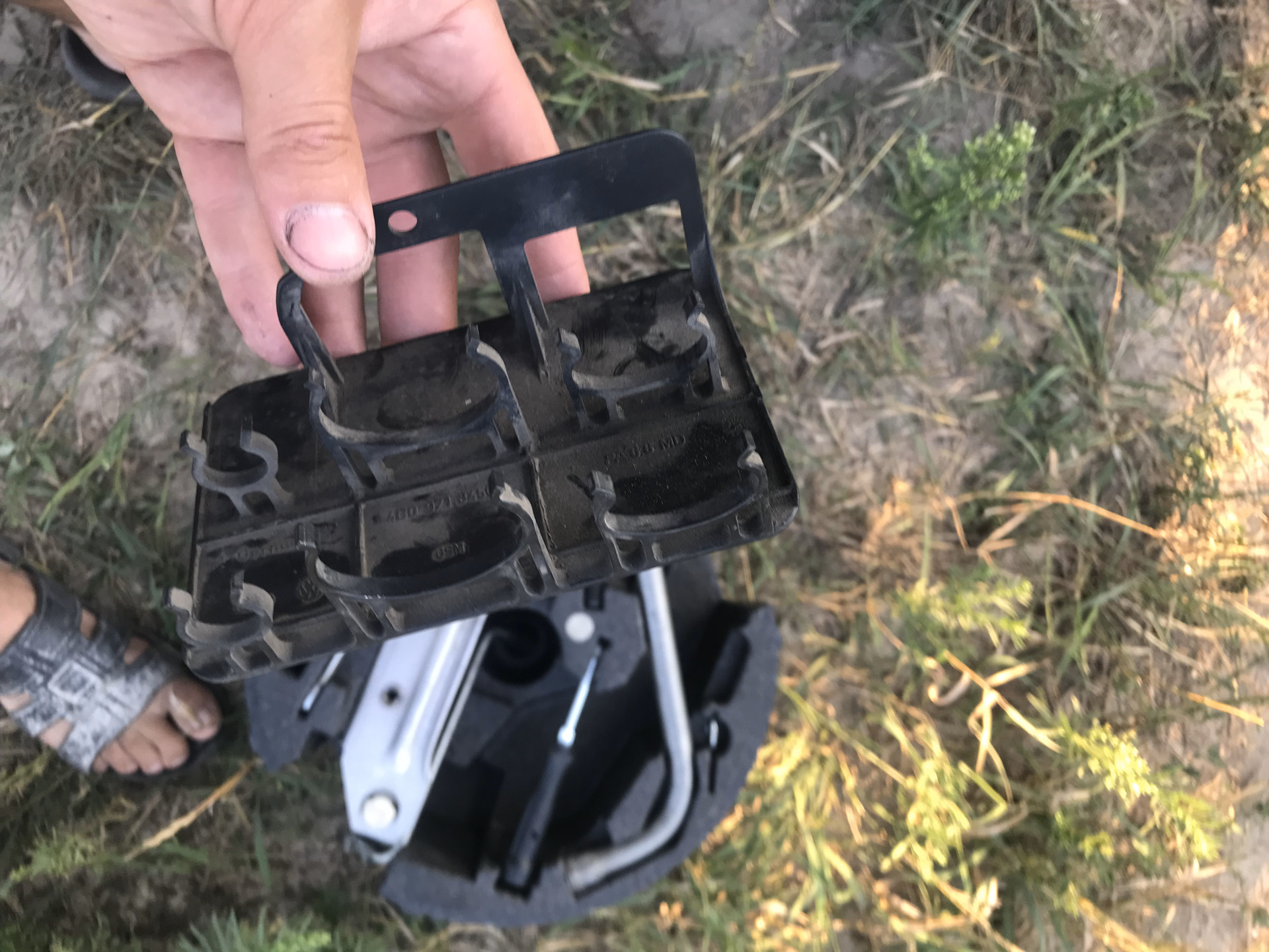 Что это такое? — Audi A6 (C5), 2 л, 2002 года | своими руками | DRIVE2