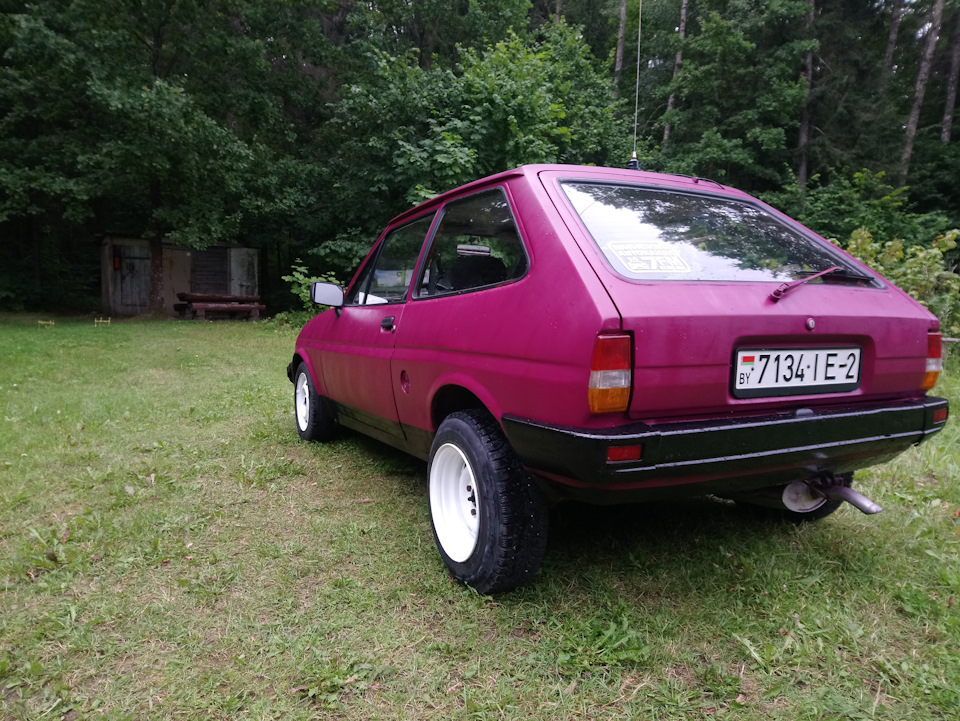 Покраска дисков — Ford Fiesta (Mk II), 1,1 л, 1984 года | колёсные ...