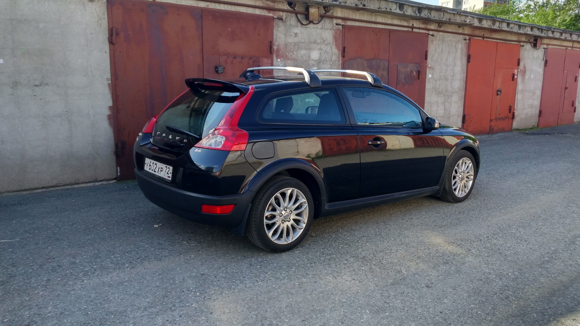 Volvo C30 2.4 бензиновый 2008 | 2.4 170 л.с 32061 км на DRIVE2