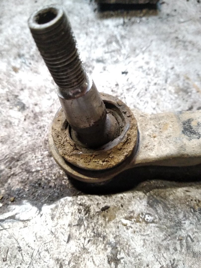 Замена кольца термостата, ремонт насоса ГУР, замена задних ...