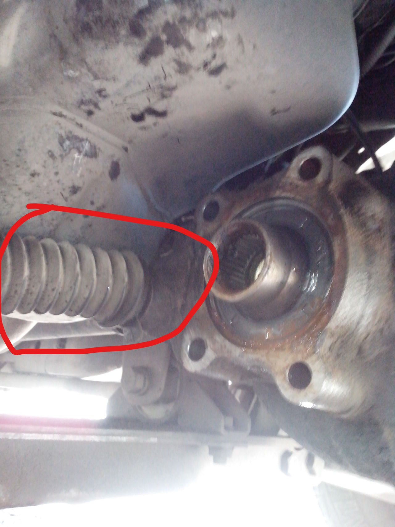 Бегущий сальник правого привода. Ээх… — Mitsubishi L200 (4G), 2,5 л ...