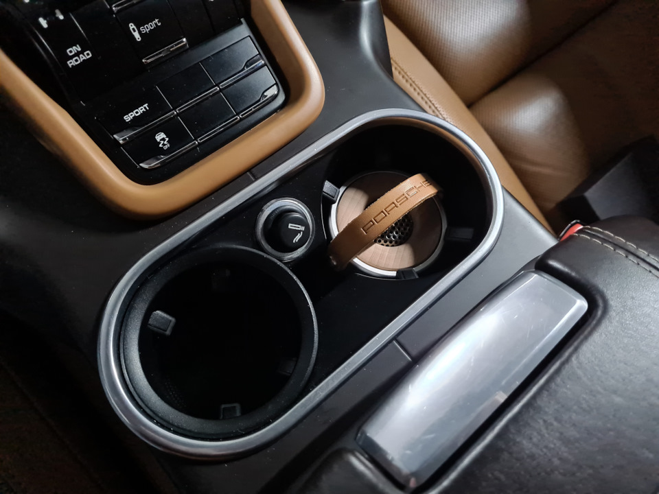 Покраска боковин сиденья и различные мелочи — Porsche Cayenne (2G) 958 ...