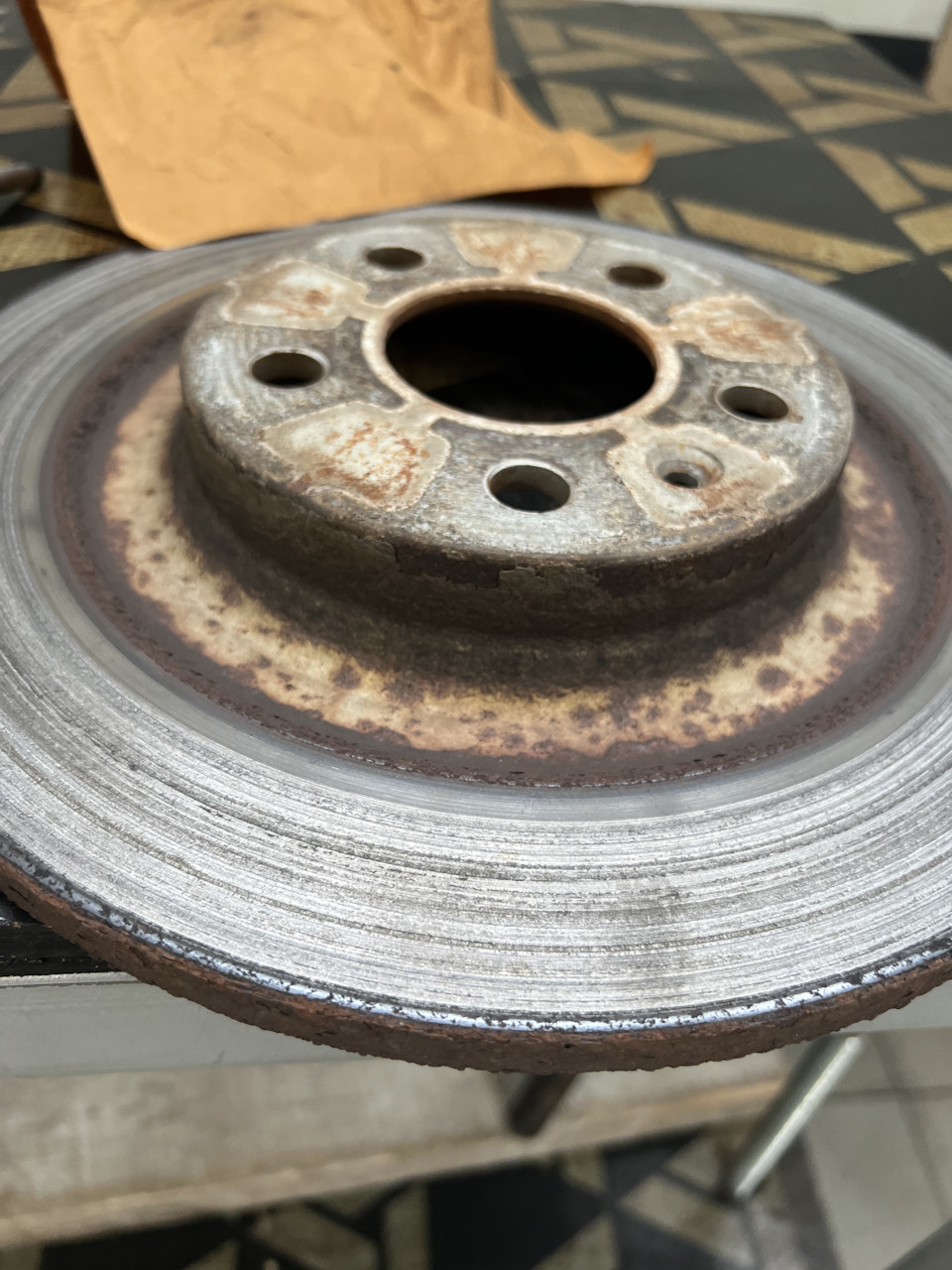 Тормозов «нет» – но вы держитесь! — Geely Tugella, 2 л, 2021 года ...