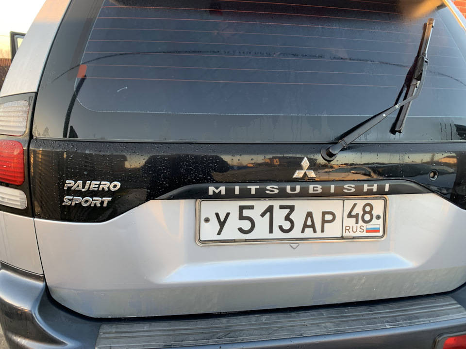 Чистка хрома и эмблема двери багажника — Mitsubishi Pajero Sport (1G ...