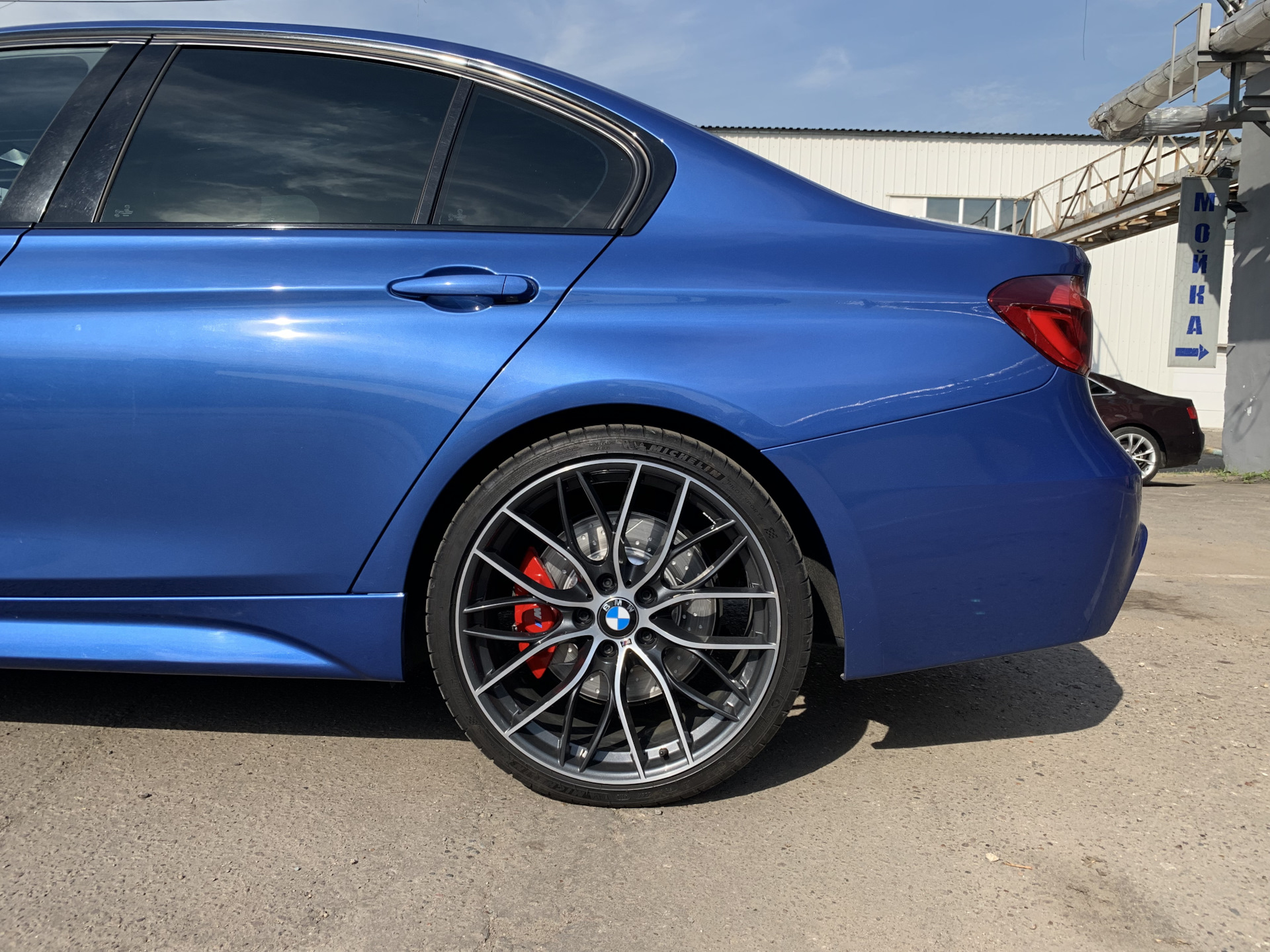 Тормозная система M Performance / ГТЦ + ВУТ от F80 — BMW 3 series (F30 ...