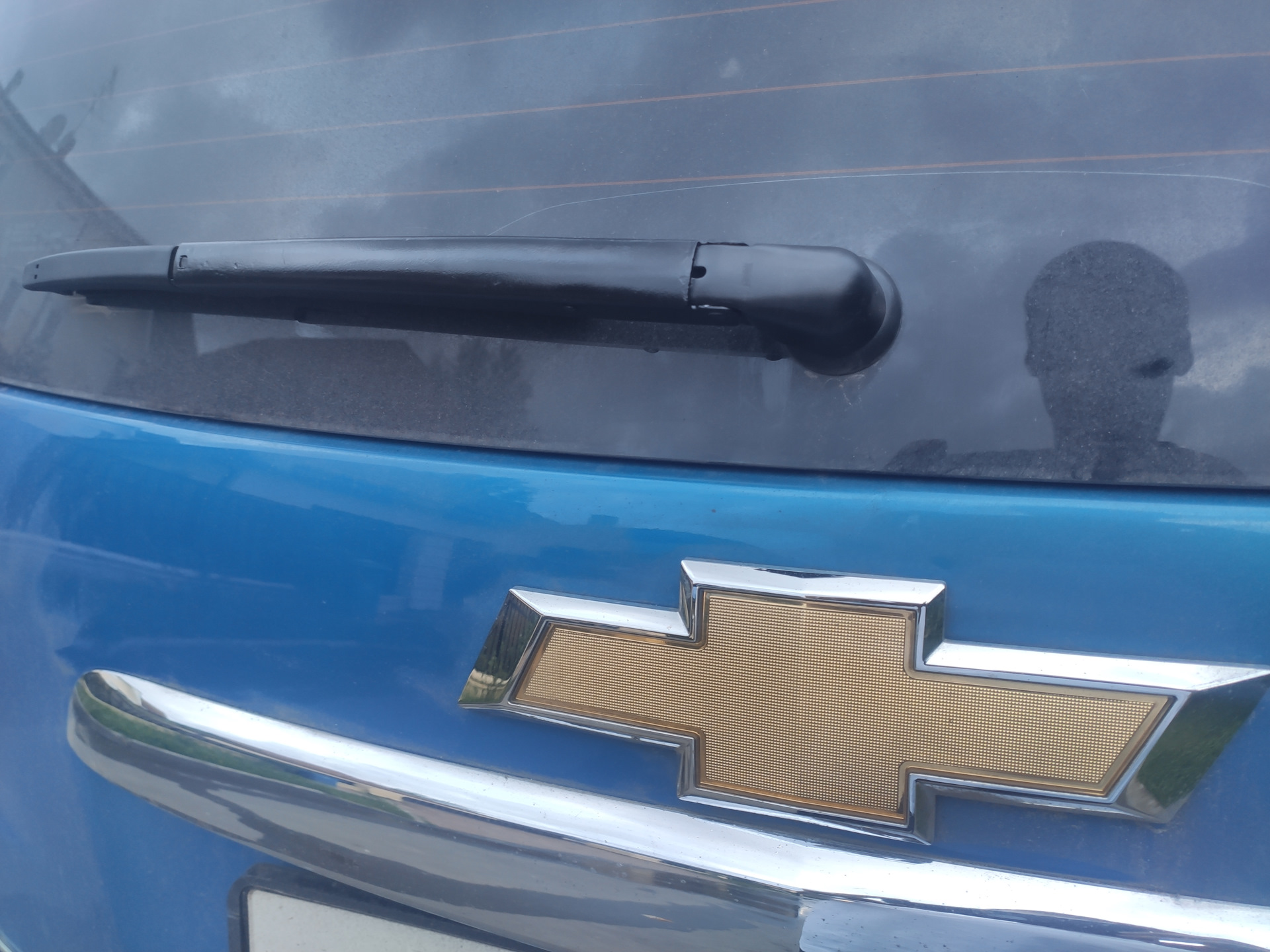 Боремся с ржавым задним дворником — Chevrolet TrailBlazer (2G), 2,8 л ...