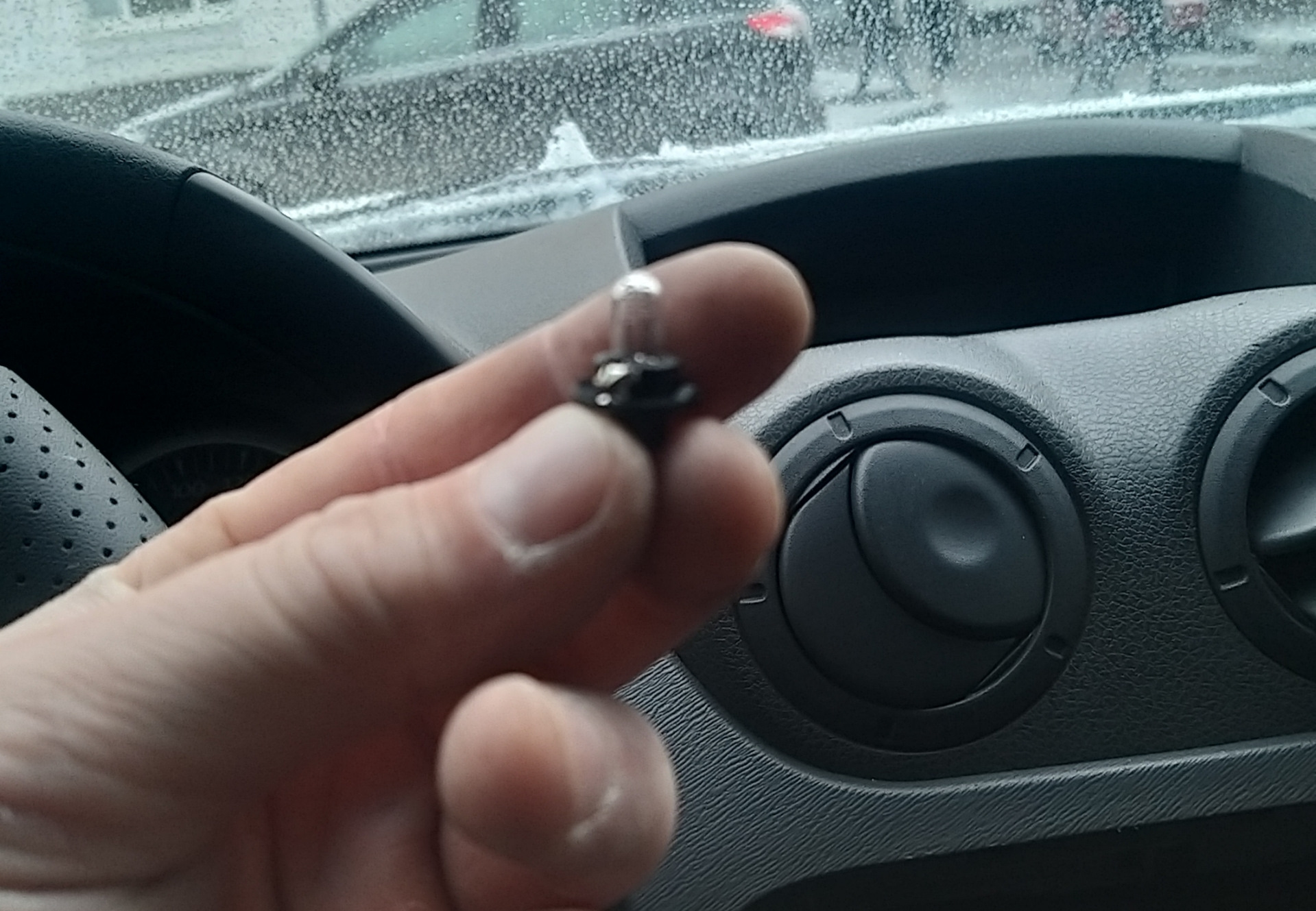 Замена Ламп Подсветки Блока Печки — Renault Duster (1G), 1,6 л, 2014 ...