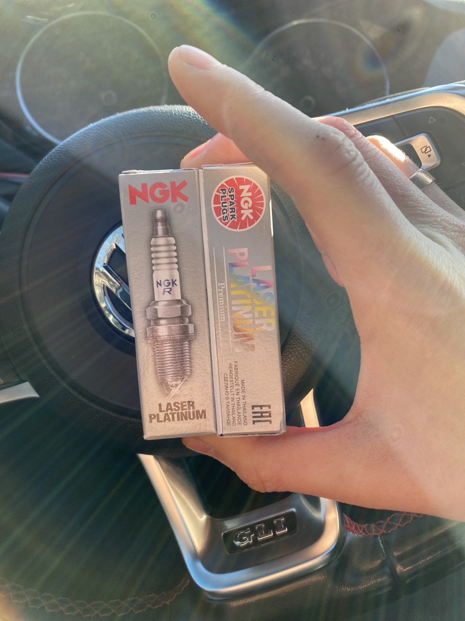 Свечи NGK LASER PLATINUM — Volkswagen Jetta VI, 2 л, 2017 года ...