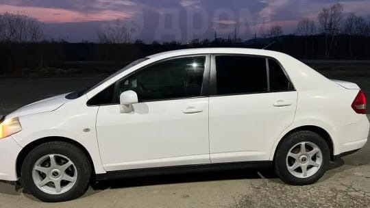 Nissan Tiida (1G) 1.5 бензиновый 2005 | 4WD на DRIVE2